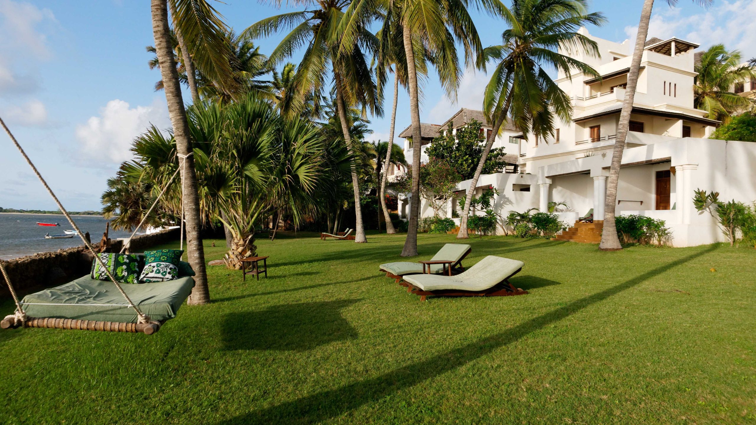 Peponi Beach Hotel - Kibo Slopes Safaris